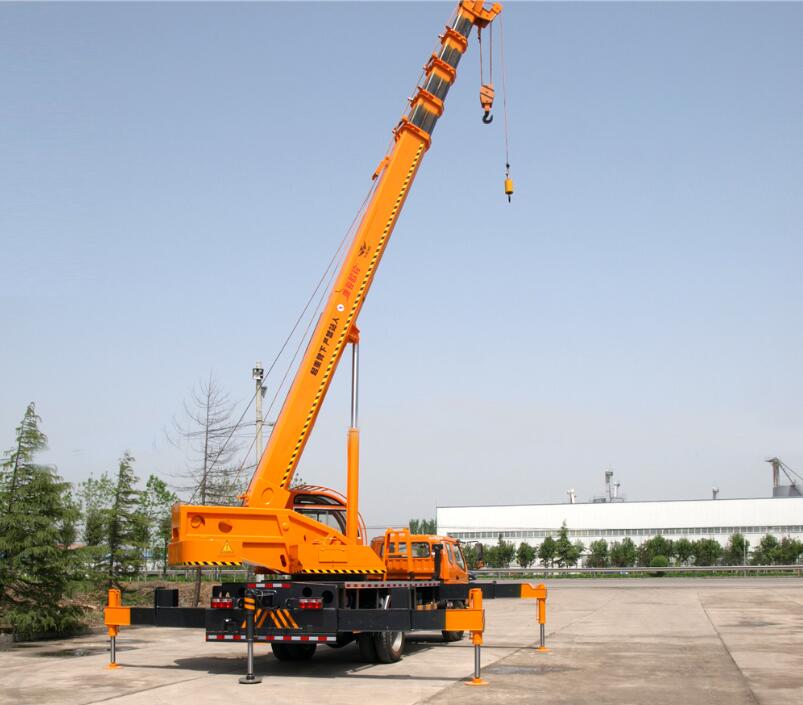 Application of conductive slip rings in lifting equipment